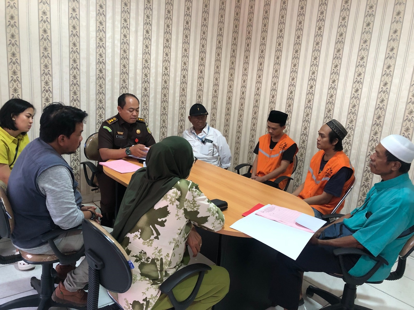 Kasus Pencurian HP Berakhir dengan Restorative Justice di Kejari Jakbar